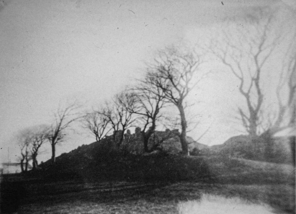 Dyserth Castle and Siambr Wen